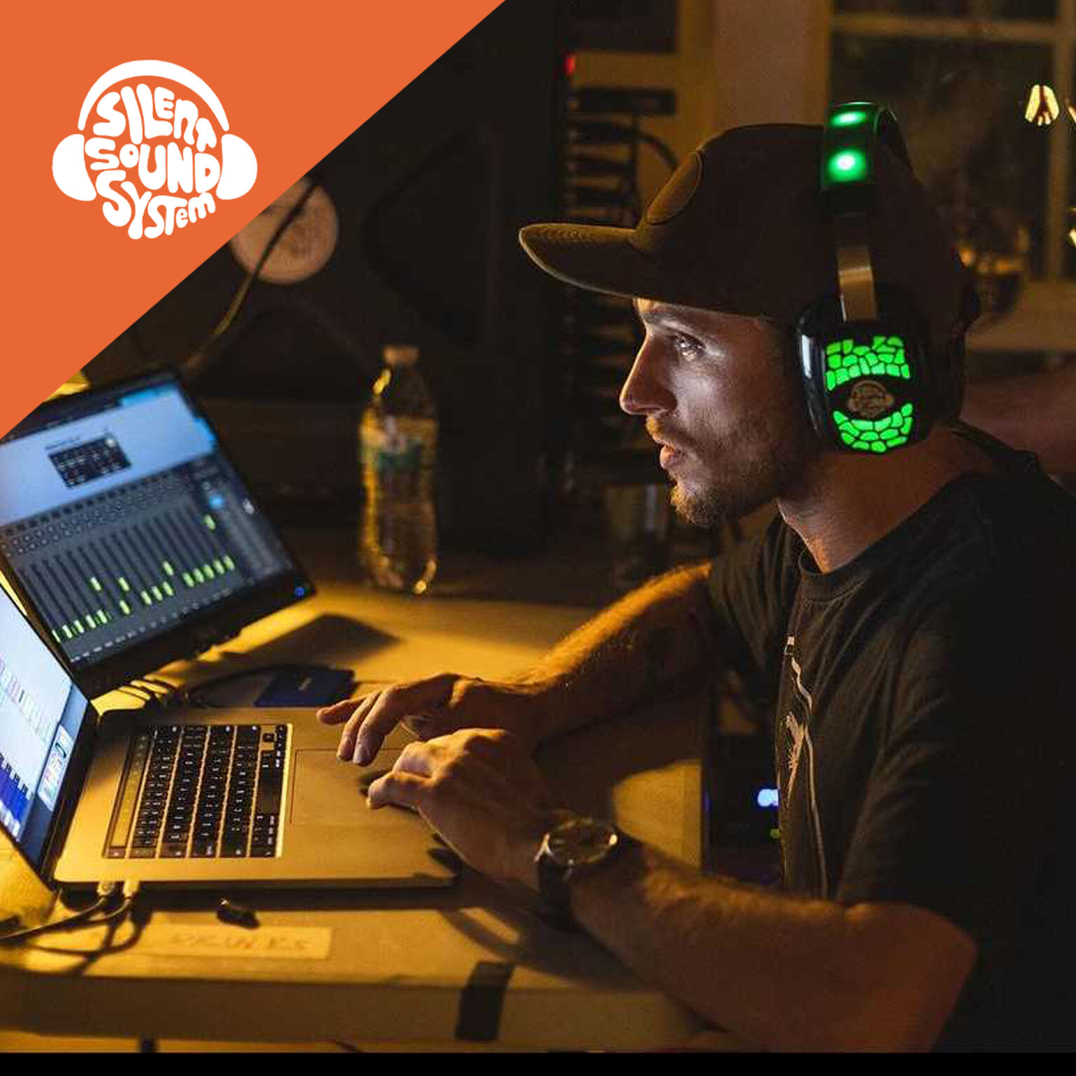 100 Premium Headphones + 3 Transmitters – Silent Sound System